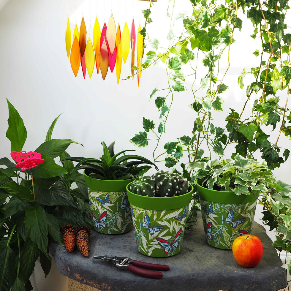 Hum Flowerpots colourful outdoor and indoor flower pots, made in UK